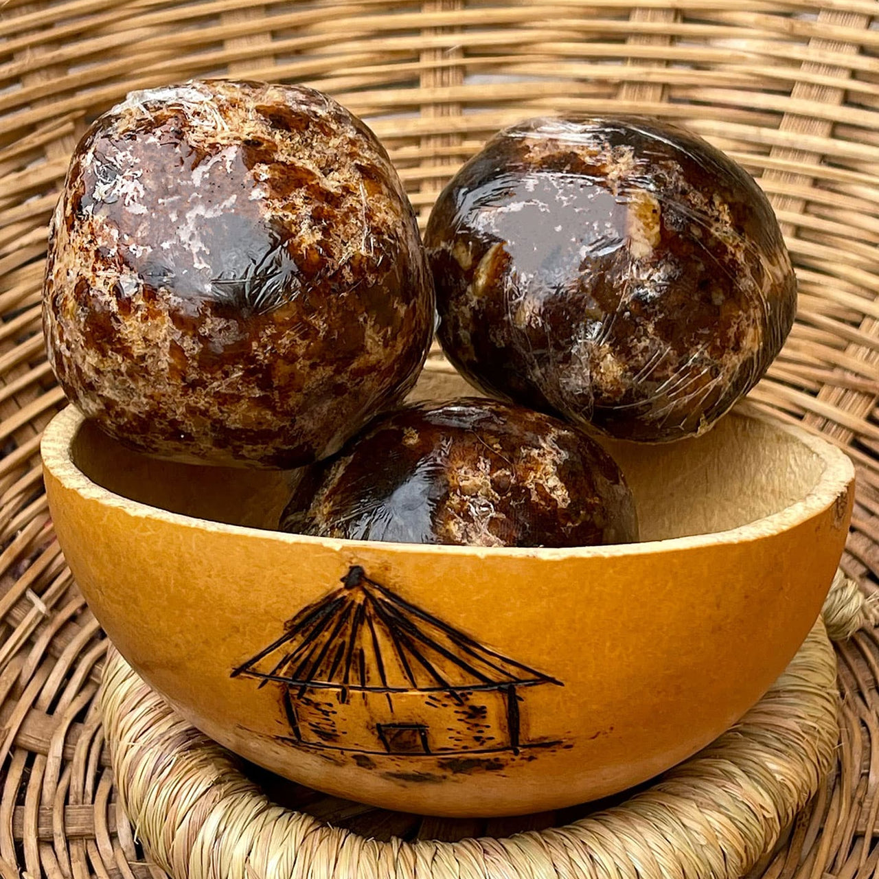 Calabash African Black Soap (85g) - 3 balls in a calabash – Hamamat Africa
